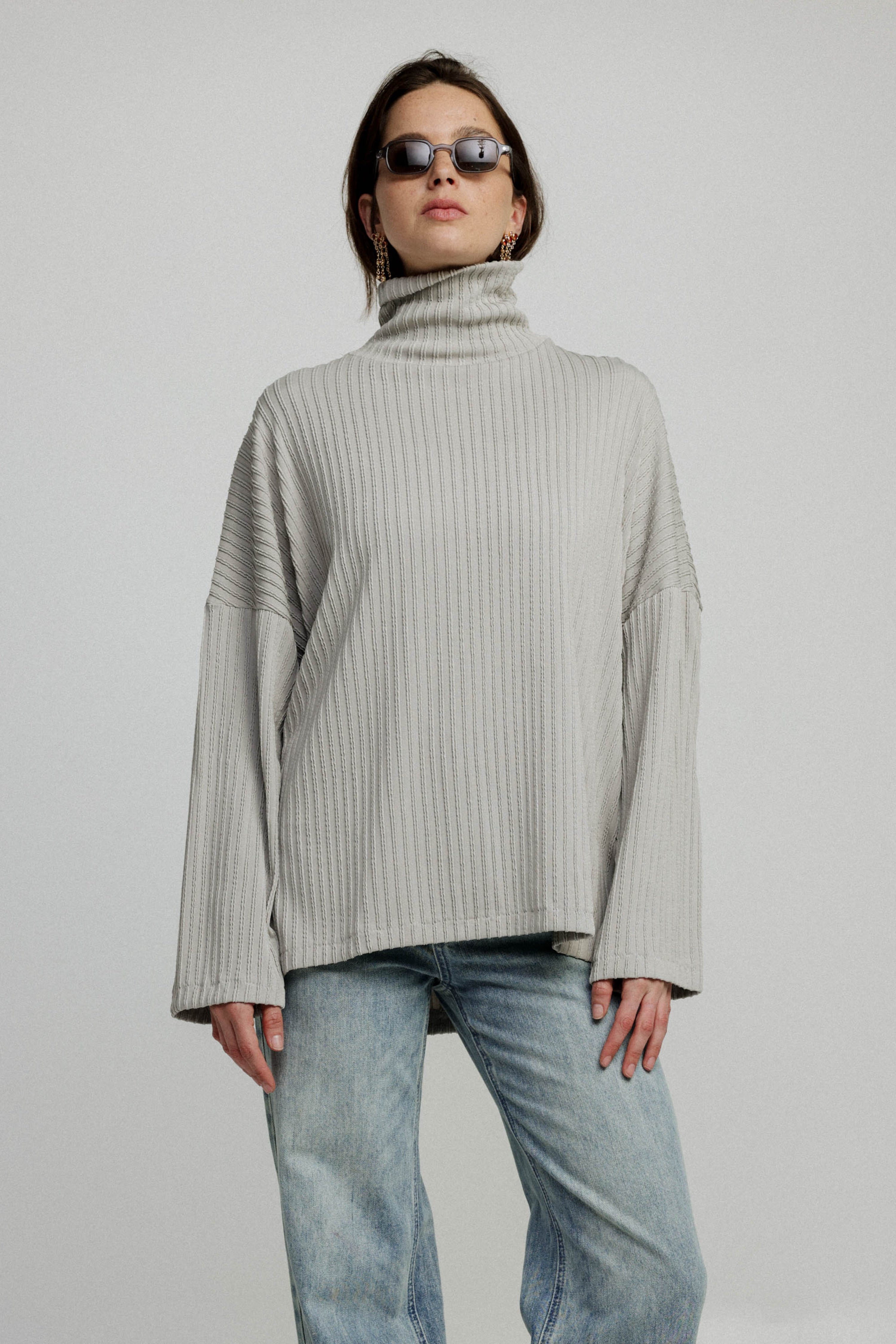 Wanted Grey Oversized Jumper – SEESTARZ